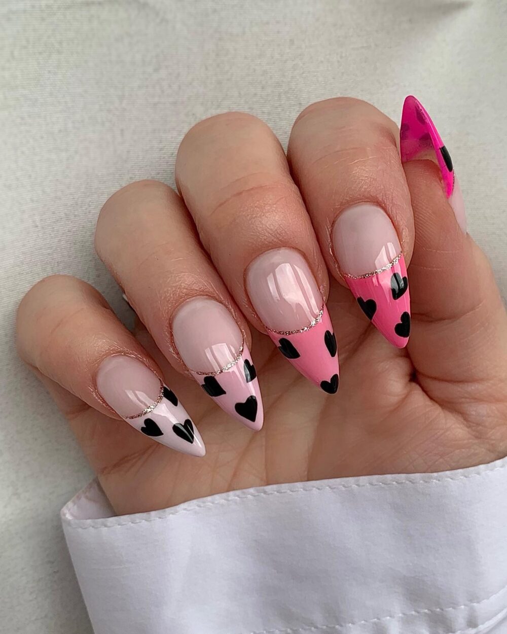 39 Heart Nails That Will Make Your Heart Throb