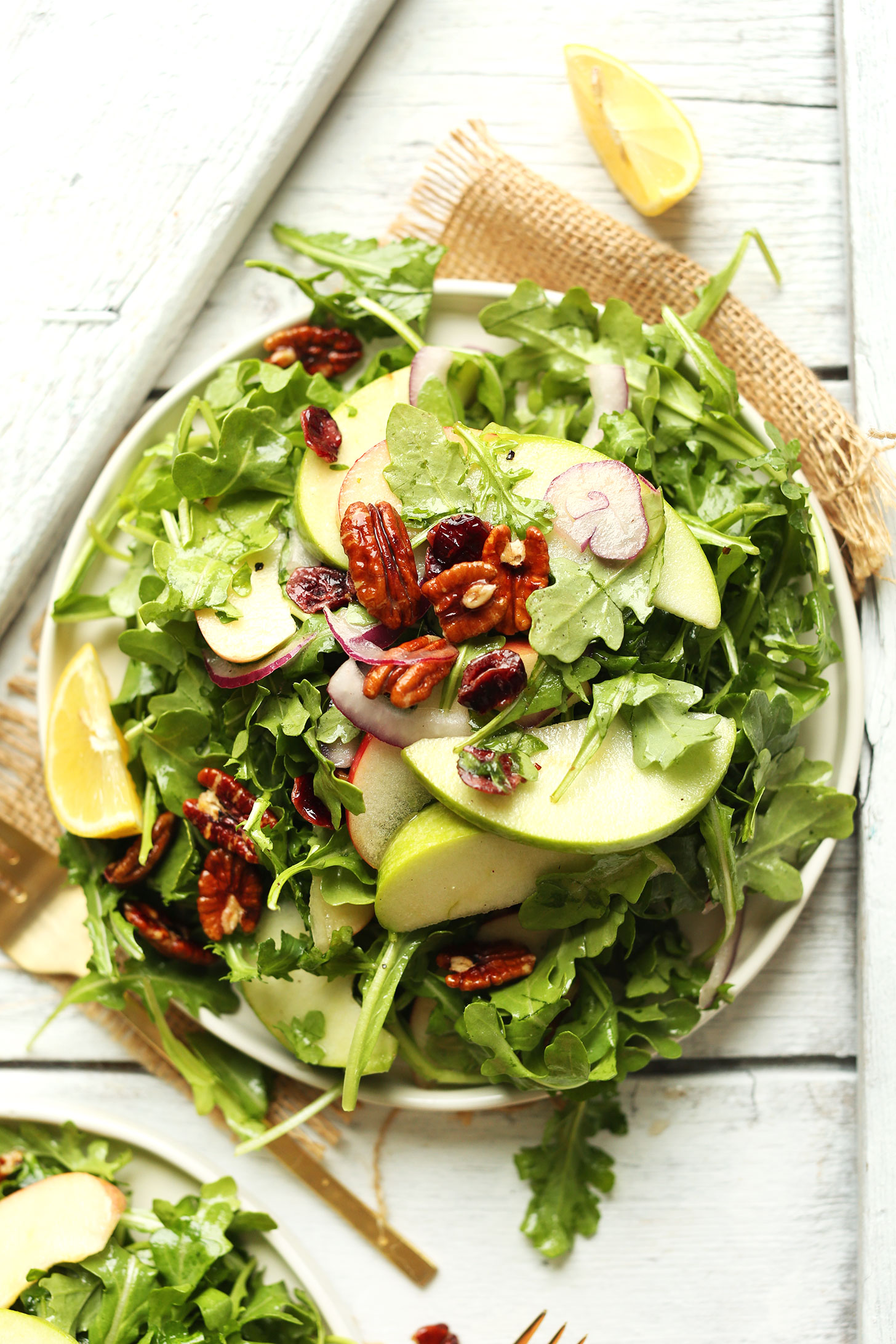 25 Summer Salads to Beat the Heat: Perfect For Small Kitchen Living