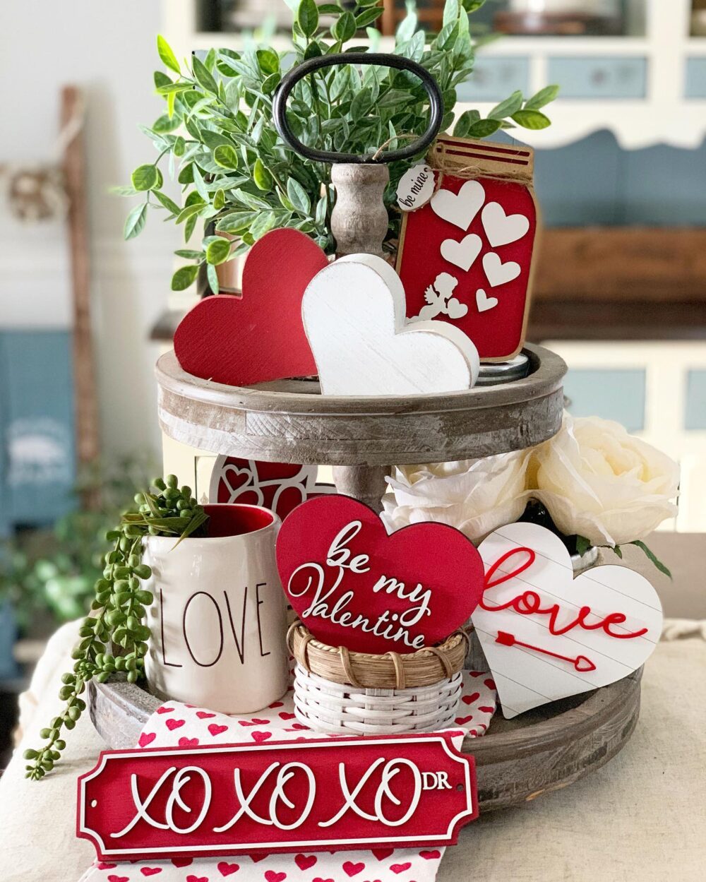 Valentines Day Home Decor: Decorations That'll Make You Fall Head Over ...