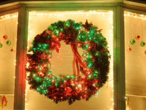33 Christmas Window Decor Ideas To Bring The Jolly