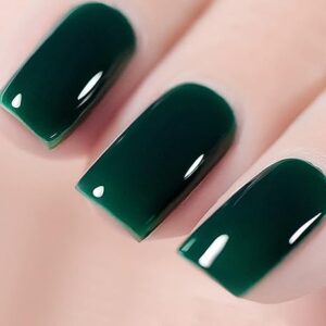 53 Stunning Emerald Green Nails