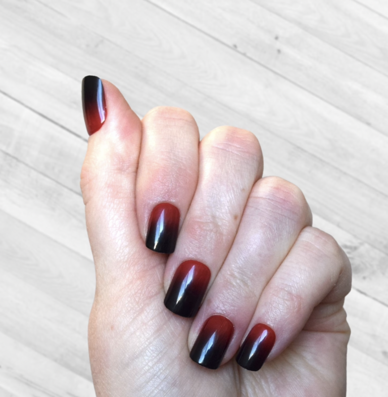 Polished to Perfection: 40 Graduation Nails that Will Make Your Cap and ...