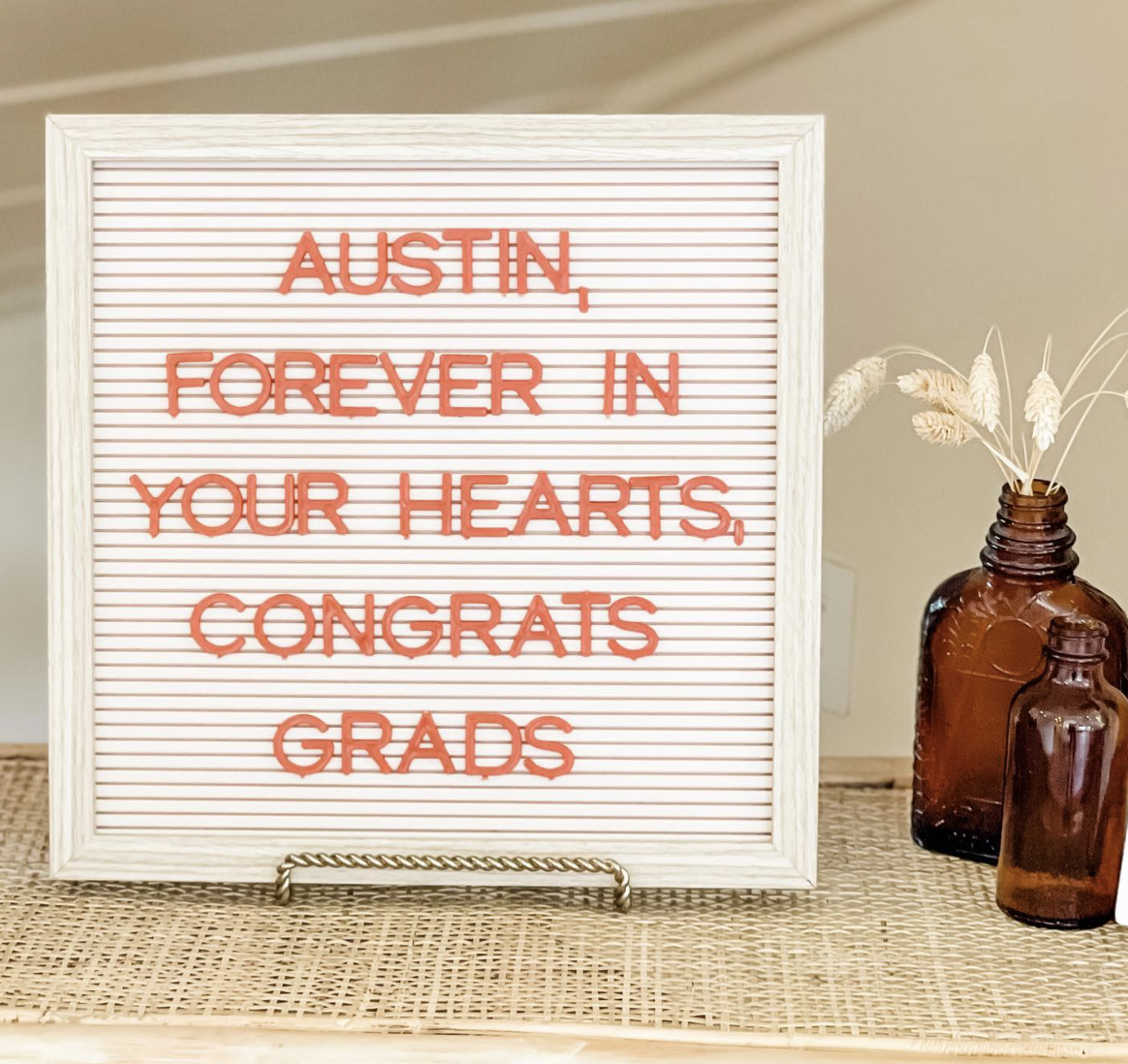 37 Creative Graduation Party Decoration Ideas to Celebrate Your ...