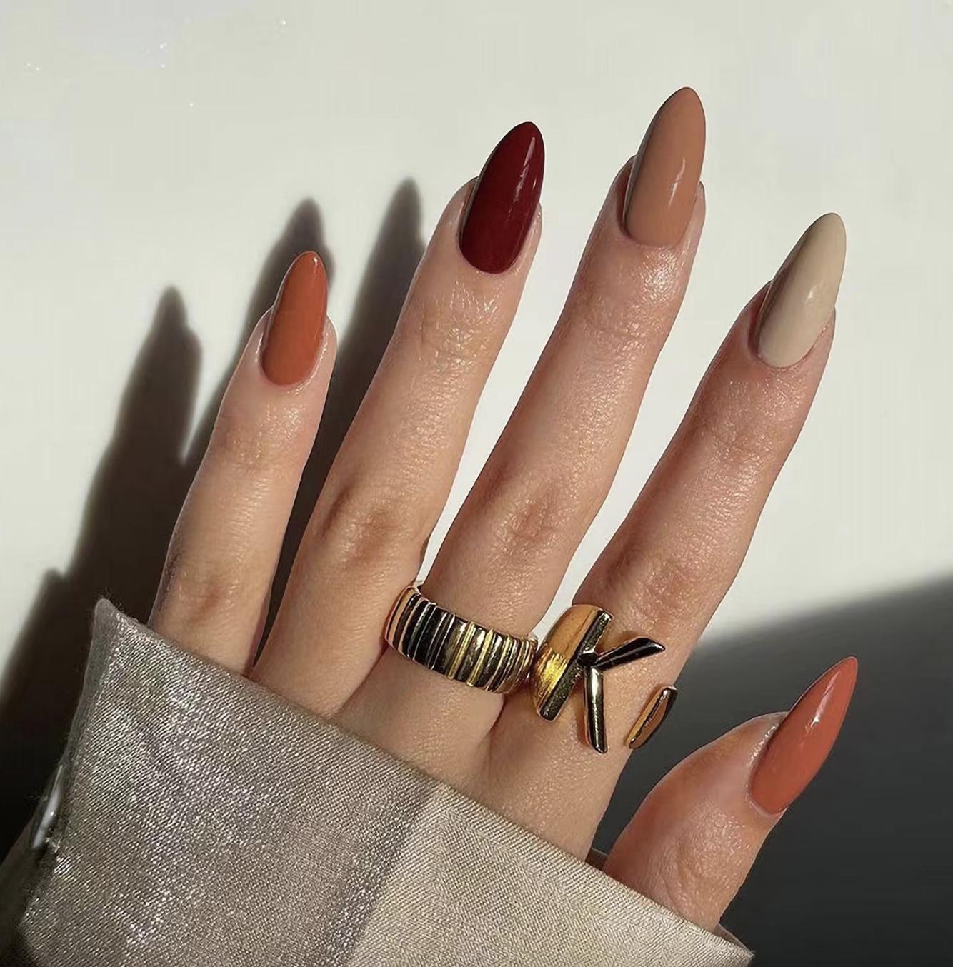 31 Classy Autumn Fall Nails Almond Shape Inspiration