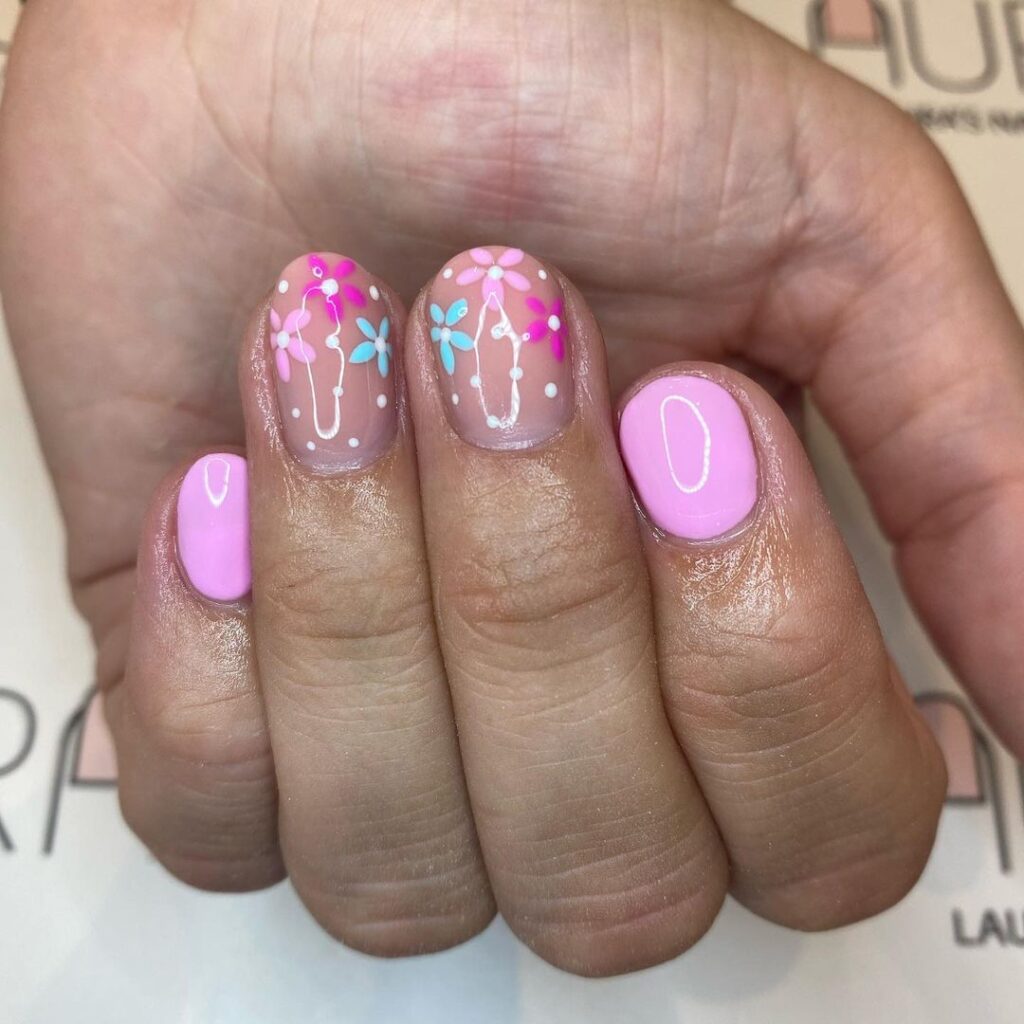 39 Flower Nails That Are Absolutely Blooming