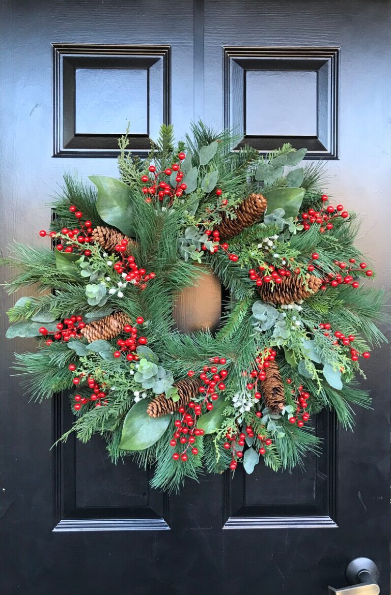 33 Christmas Wreaths: Deck The Halls With Jolly